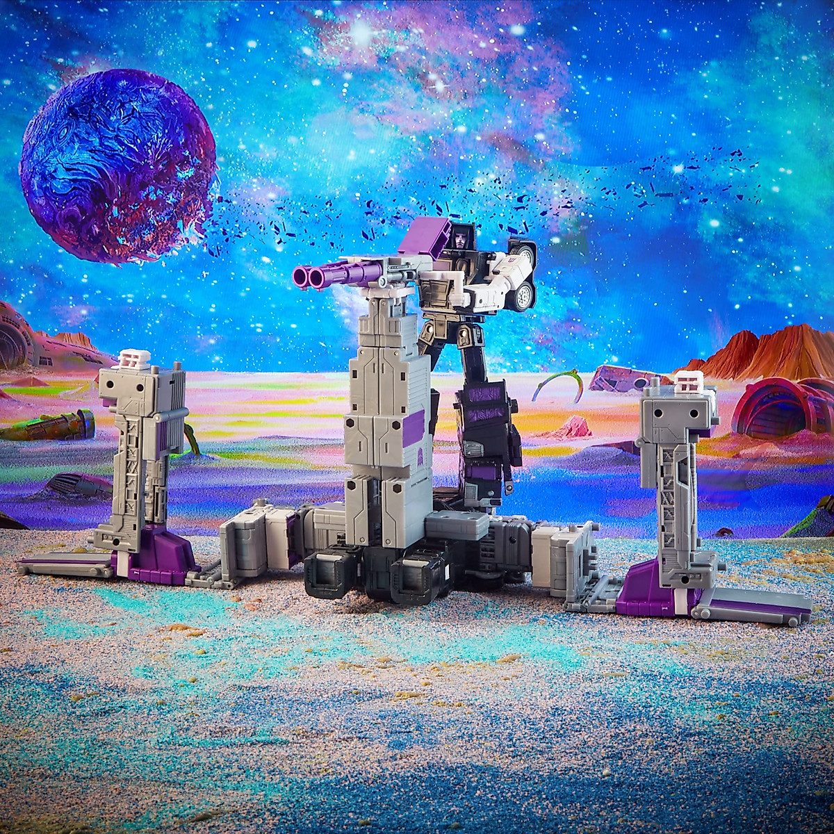 Transformers Toys Generations Legacy Series Commander Decepticon Motormaster Combiner Action Figure - Kids Ages 8 and Up, 13-inch