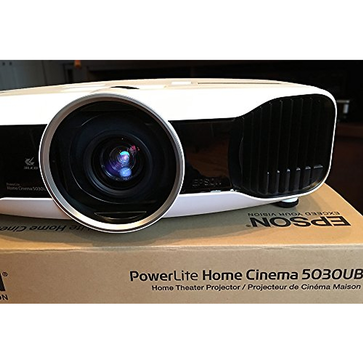 Epson Home Cinema 5030UB 1080p 3D 3LCD Home Theater Projector (Discontinued by Manufacturer)