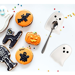 Whaline 4Pcs 2.8inch Halloween Mini Ceramic Spoon Rests White Ghost Small Coffee Spoon Holder for Coffee Stirrers Teaspoon Bar Spoon Coffee Station Bar Accessories