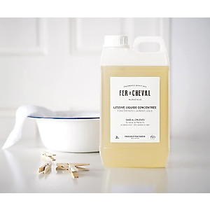 Fer à Cheval Concentrated Laundry Liquid, Allergen Free with Marseille Soap Laundry Detergent Liquid, Organic Washing Detergent Laundry Soap, Fresh Spring, 2L/67.6oz