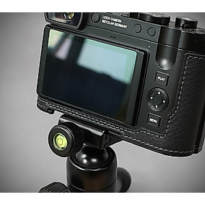 LIM'S Genuine Italy Leather Camera Half Case Metal Grip Dovetail Plate for Leica Q3 [Black]