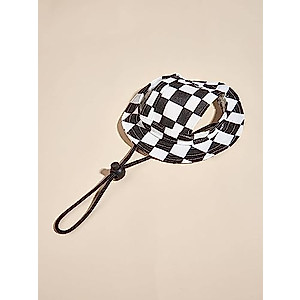 QWINEE Plaid Pattern Dog Hat with Ear Hole Round Brim Dog Puppy Cat Sun Hat Bucket Hat Outdoor Sun Protection Pet Caps for Small Medium Cats Dogs Kitten Black and White S