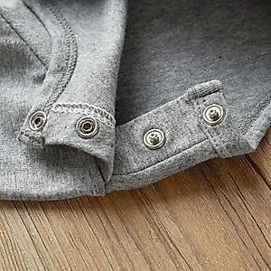 Derouetkia Baby Boys Girls Romper Letter Mom Plus Dad Equal Me Jumpsuit (0-3 Months) Gray