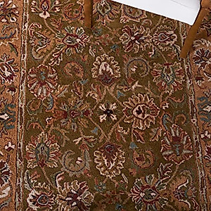 SAFAVIEH Classic Collection Accent Rug - 2' x 3', Olive & Camel, Handmade Traditional Oriental Wool, Ideal for High Traffic Areas in Entryway, Living Room, Bedroom (CL758M)