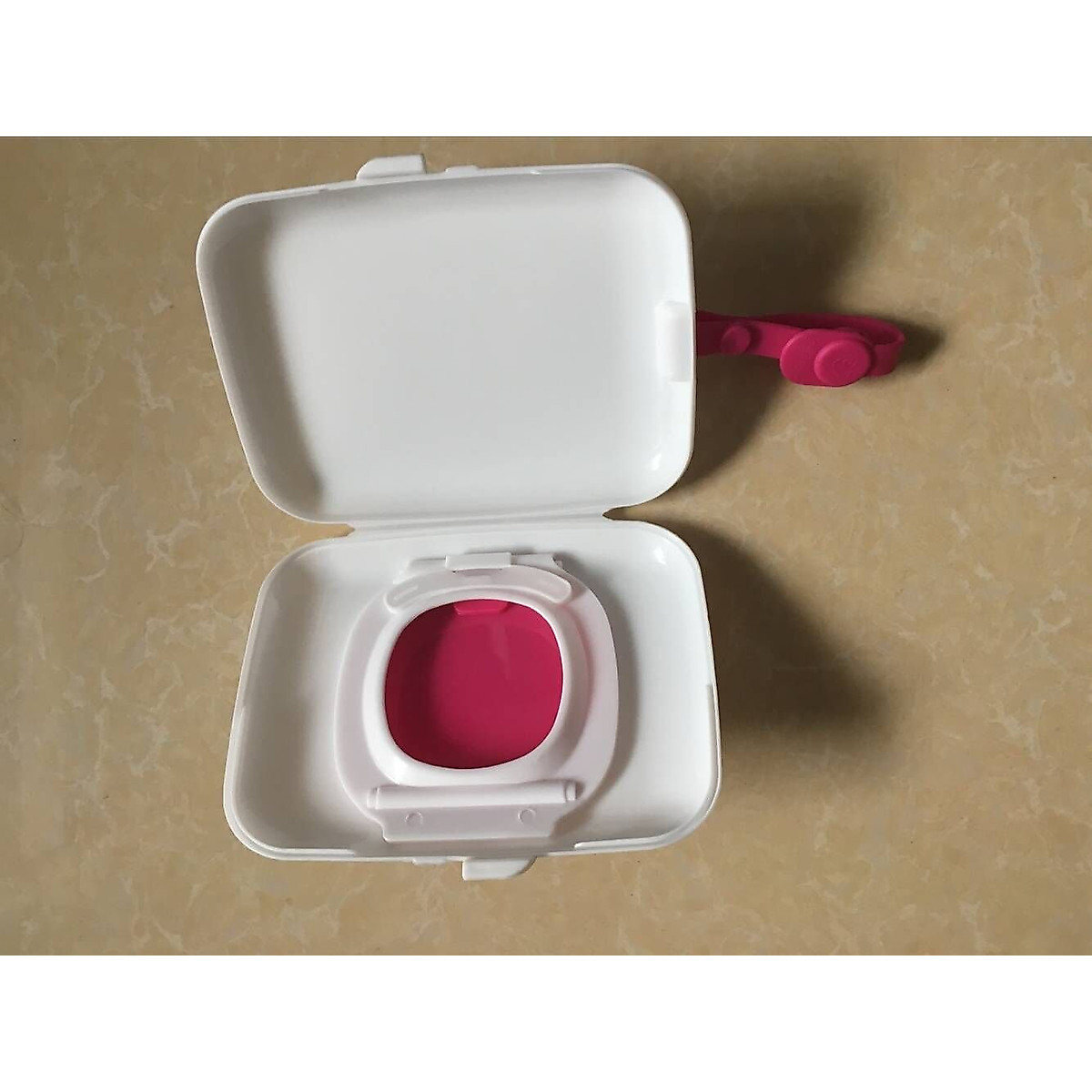 Portable Wet Tissue Box Wipes Dispenser Case Outdoor Tissue Box for Baby Travel (red)