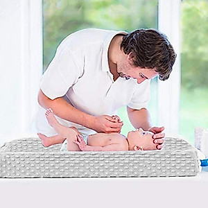 Nozaam - Baby Plush Minky Dot Changing Pad Cover - Ultra-Soft Stretchy Fitted Cover for Standard Nursery Changing Pad (Grey)