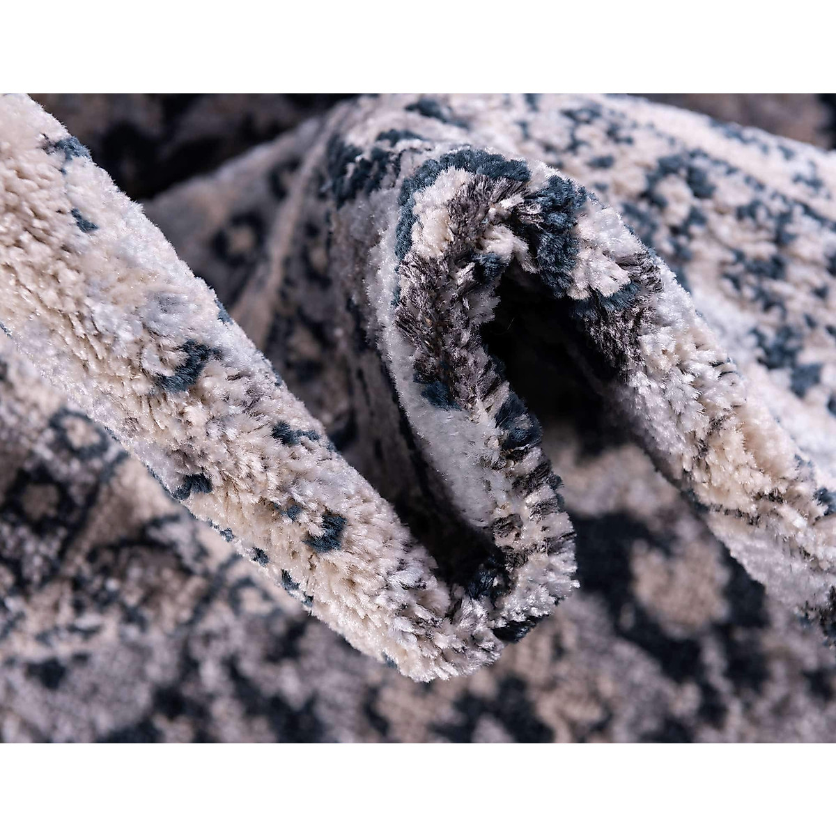 Unique Loom Leila Collection Distressed, Traditional, Vintage, Border, High-Low Pile, Botanical Area Rug, 8' 0 x 8' 0 Square, Navy Blue/Ivory