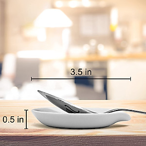 MAVOJI Coffee Spoon Rest - Farmhouse Small Spoon Holder for Coffee, Tea & Cocktails, Ceramic Spoon Rest for Tablespoon, Teaspoon & Bar Spoon, Coffee Bar Accessories and Decor (Spoon Me)