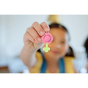 Pop It! Pets - Season 2 - The Ultimate Sensory Fidget Toy - Popping Bubbles and Adorable Characters - Collector map with Cards and Stickers from Buffalo Games