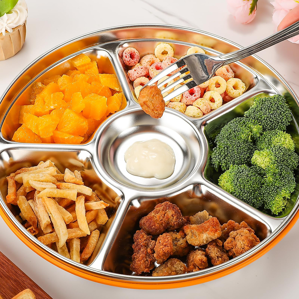 YENXIKU Divided Serving Tray with Lid, Stainless Steel Veggie Tray with Plastic Lid, Reusable Vegetable Platter, Snack Tray, Snackle Box for Party, Easy to Clean (6 Compartments, 60oz)
