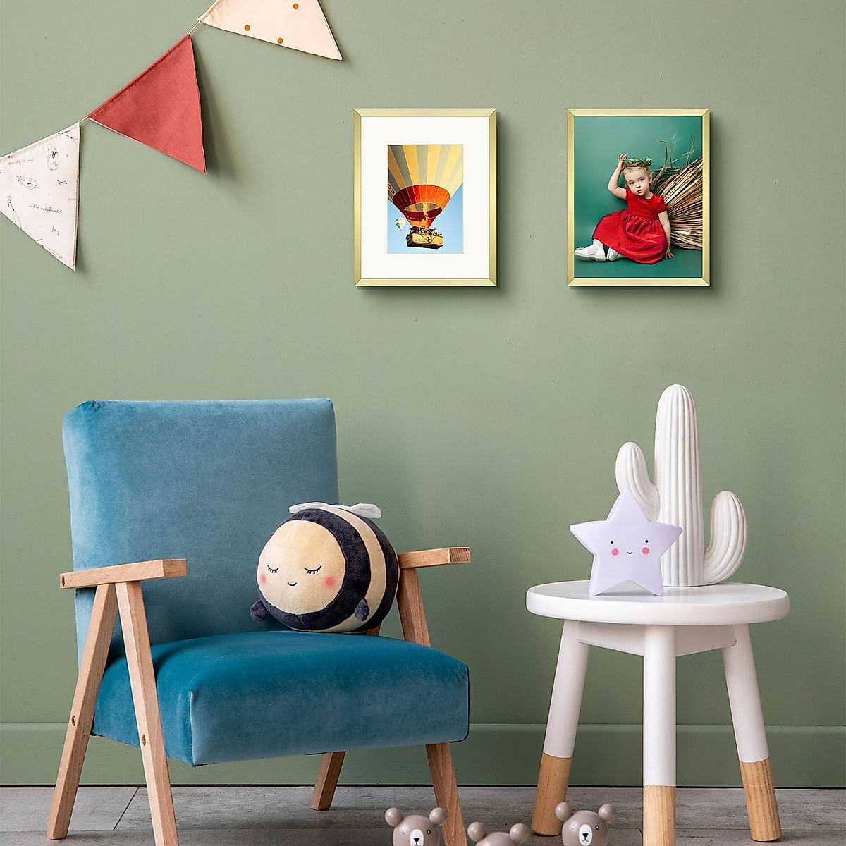 Golden State Art, Gold 8x10 Picture Frame Aluminum Displays Photos 5x7 with Mat or 8 x 10 inch Without Mat Shatter-Resistant Glass Table Top Display and Wall Mounting Photo Frame (6 Pack)