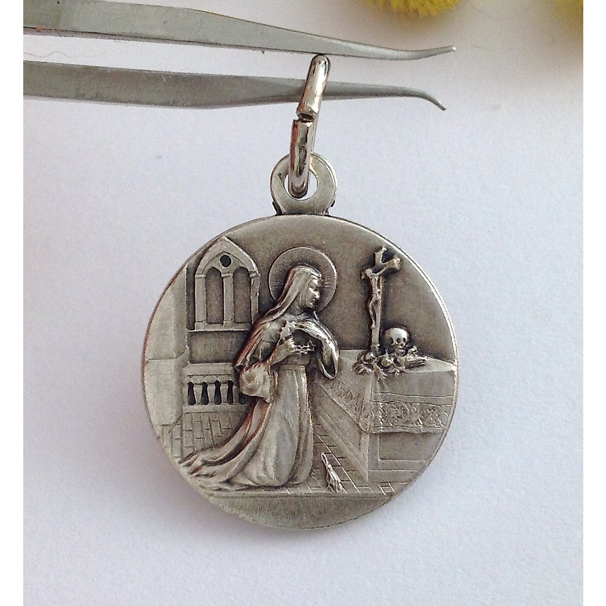 SAINT RITA FROM CASCIA MEDAL - THE PATRONESS OF LOST AND IMPOSSIBLE CAUSES - 100% MADE IN ITALY (Round Shape)