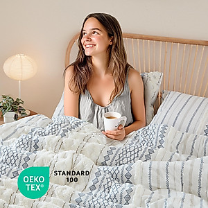 INK+IVY Comforter for Queen Size Bed, Chenille Tufted, Breathable Cotton Comforter Set Queen, All Season Modern Boho Comforter with Farmhouse Bedding Flare, 2 Matching Shams, Queen White/Navy 3 Piece