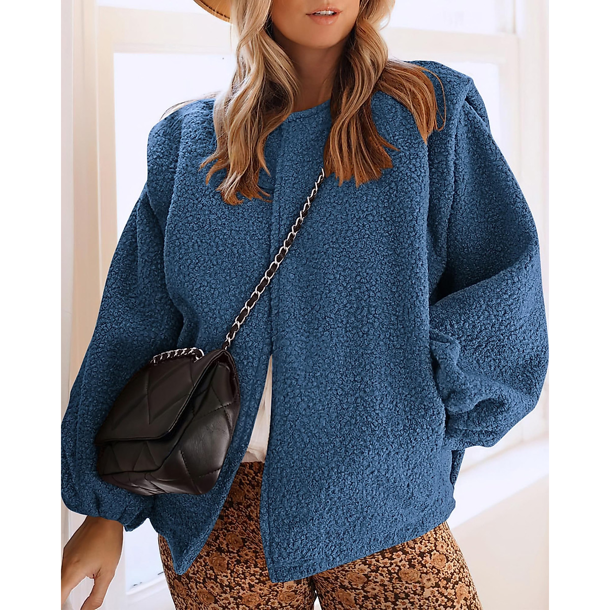 KIRUNDO Women's 2024 Fall Winter Sherpa Fleece Jacket Faux Wool Embedded Lantern Sleeve Casual Loose Outwear With Pockets(Blue, Small)