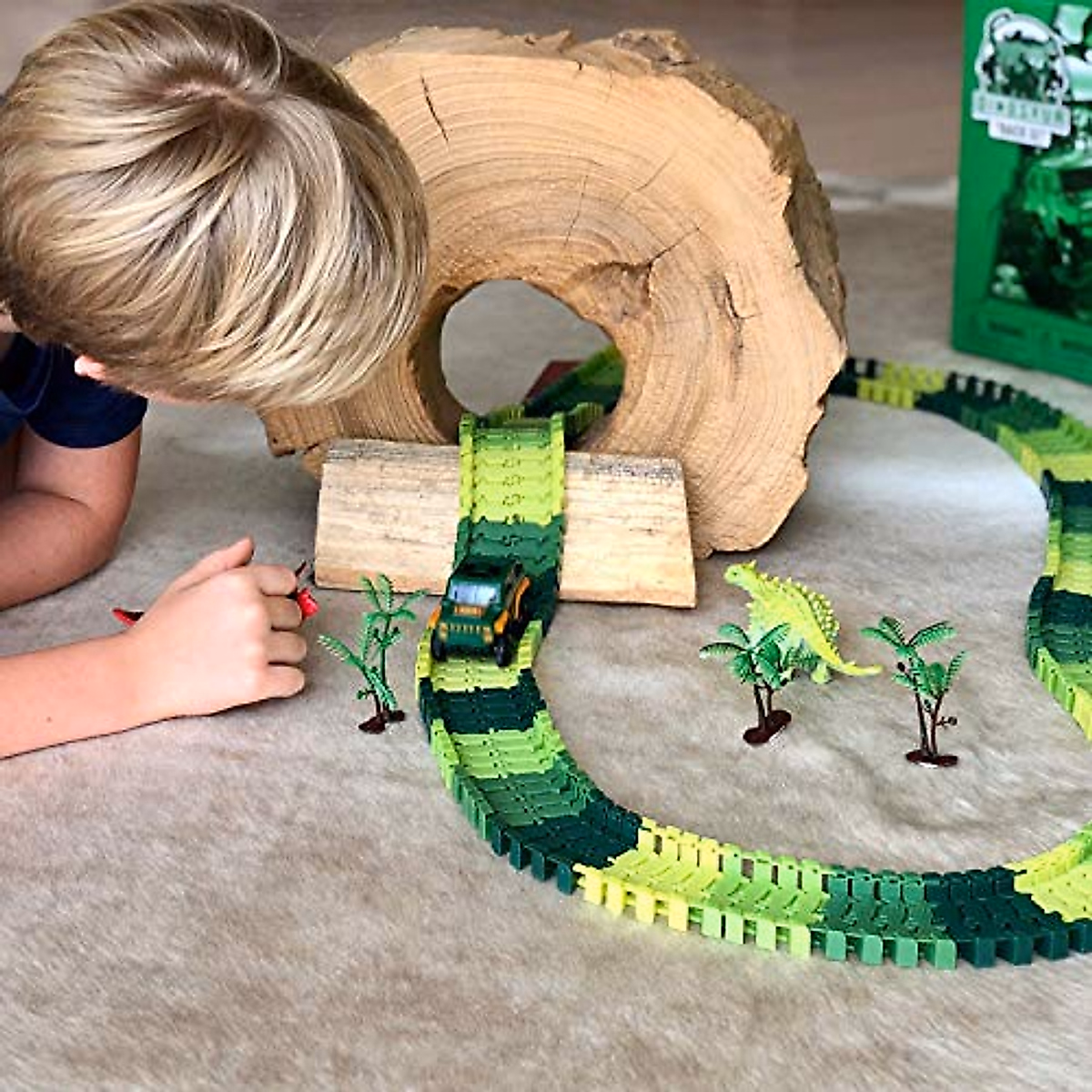 DINOSAUR Flexible Track Set FR2001: 173 total pieces - includes 1 Off-Road Electric Toy Vehicle & 2 Dinosaurs (Species May Vary)- Fun Learning Dino Gift for 3 Year Olds & Up