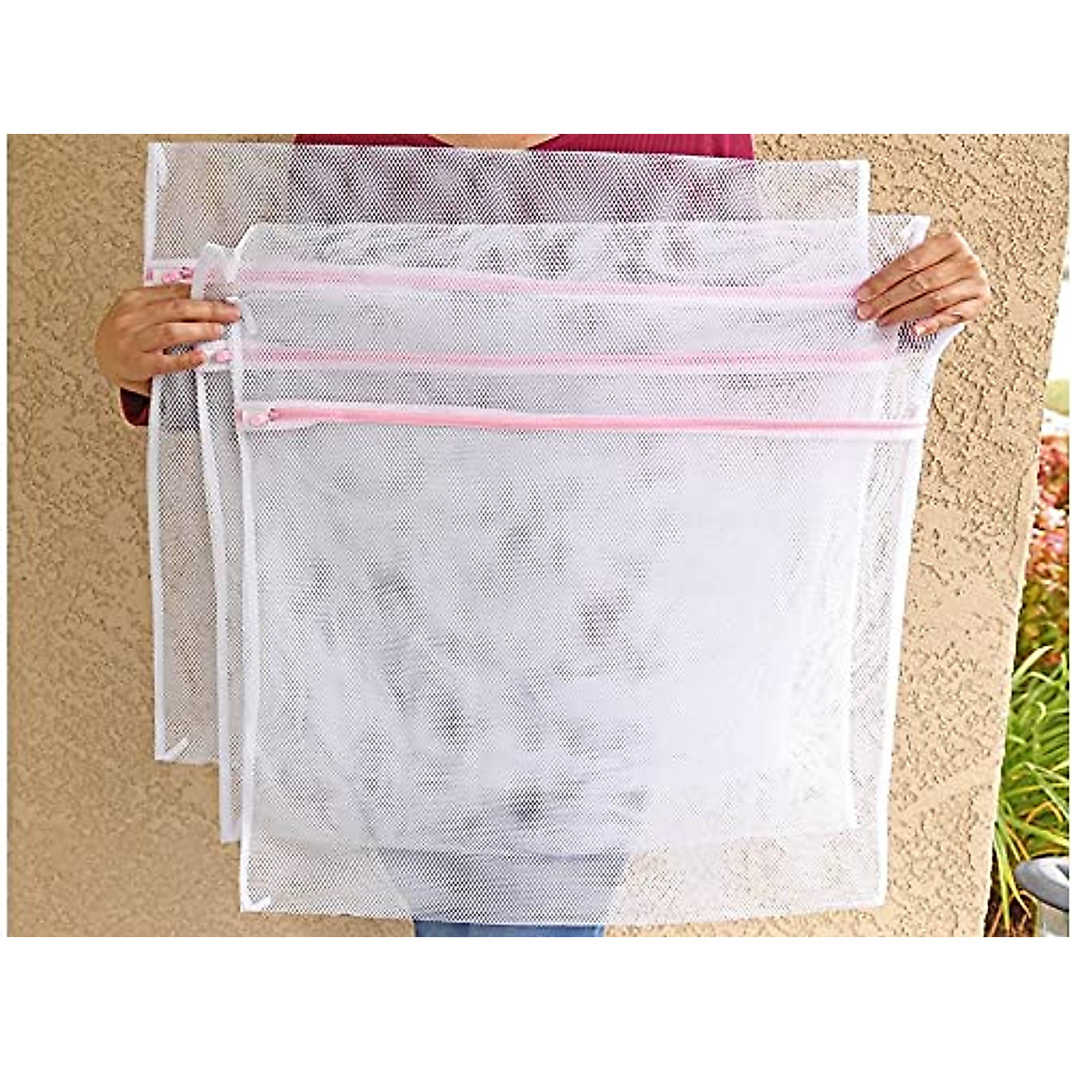 Donna's She-Shed 3 Pack X-Large Mesh Laundry Bags 23" x 23" for Sweaters, Dresses, Stuffed Toys, delicates. Helps Protect delicates in The wash. Use for Large Item or Multiple Medium/Small Items.