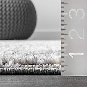 nuLOOM Arielle Soft Trellis Textured Tassel Area Rug, 7' 10" x 10' 10", Grey