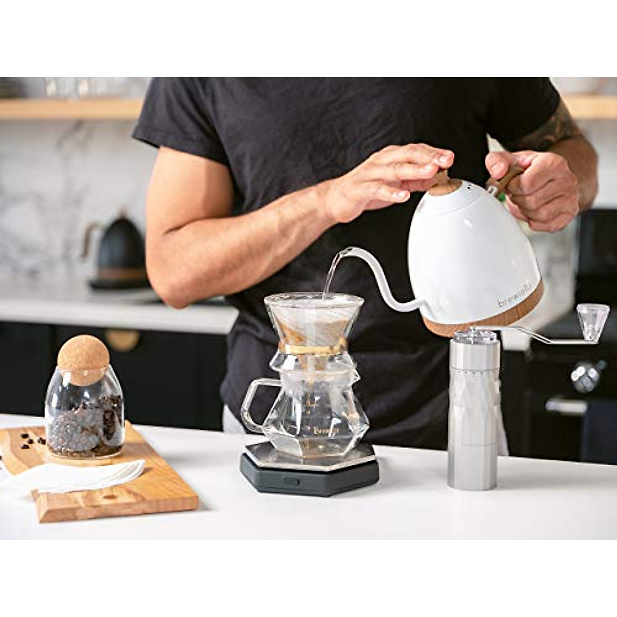Brewista Artisan Electric Gooseneck Kettle, 1 Liter, For Pour Over Coffee, Brewing Tea, LCD Panel, Precise Digital Temperature Selection, Flash Boil and Keep Warm Settings (Matte Black)
