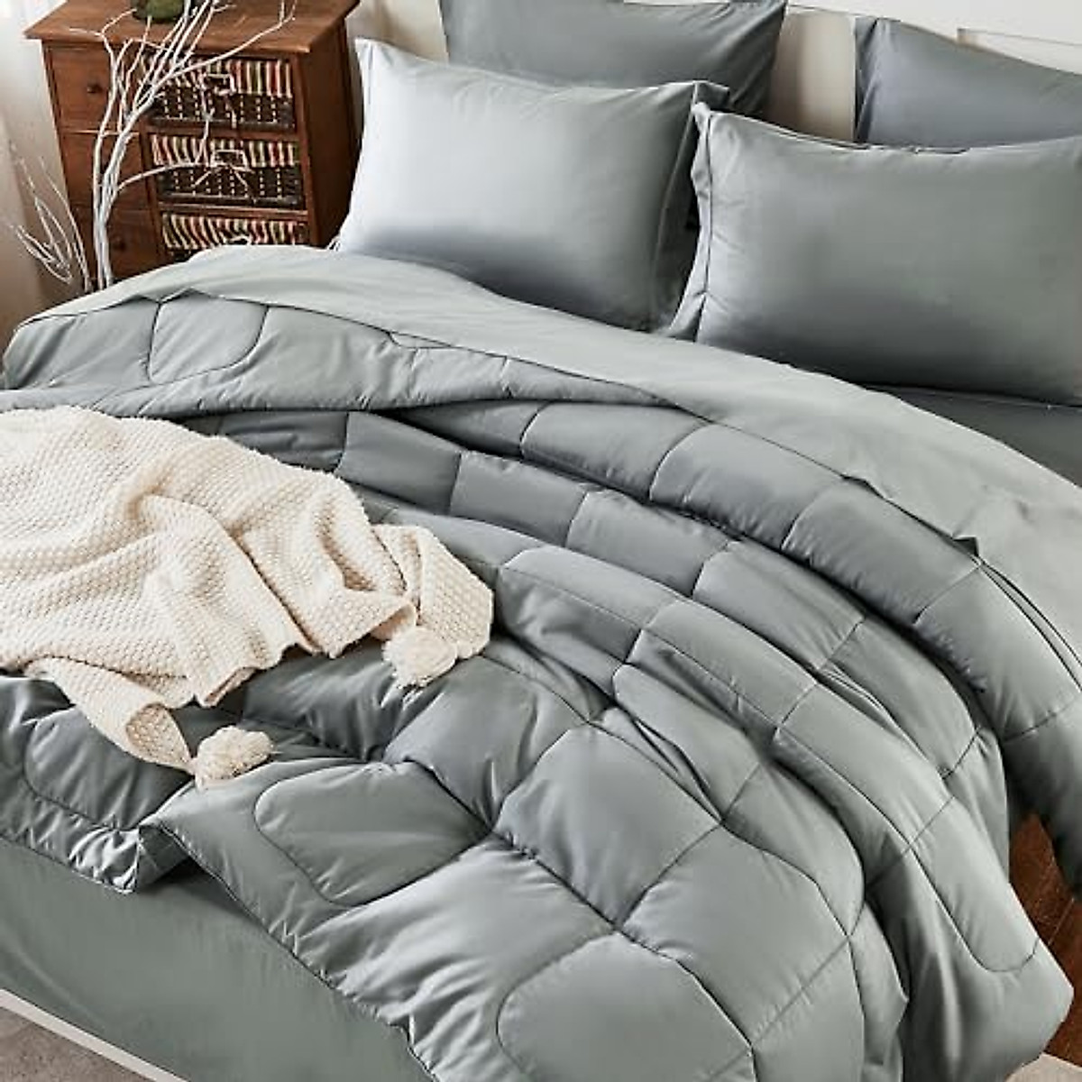 Aemicion Delincay Twin Size Comforter Set 5 Pieces Bedding Sets All Season Soft Microfiber Down Alternative Blanket Bedroom Comforters with Grey Comforter, Sheets, Pillowcases & Shams