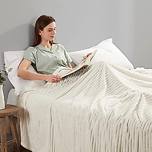 Nestl Soft King Size Blanket – Cozy Bed Blankets King Size, Warm King Blanket, Lightweight King Size Blankets for Bed, Cut Plush Fleece Blanket King Size, White King Size Fuzzy Blanket 108 x 90 Inches