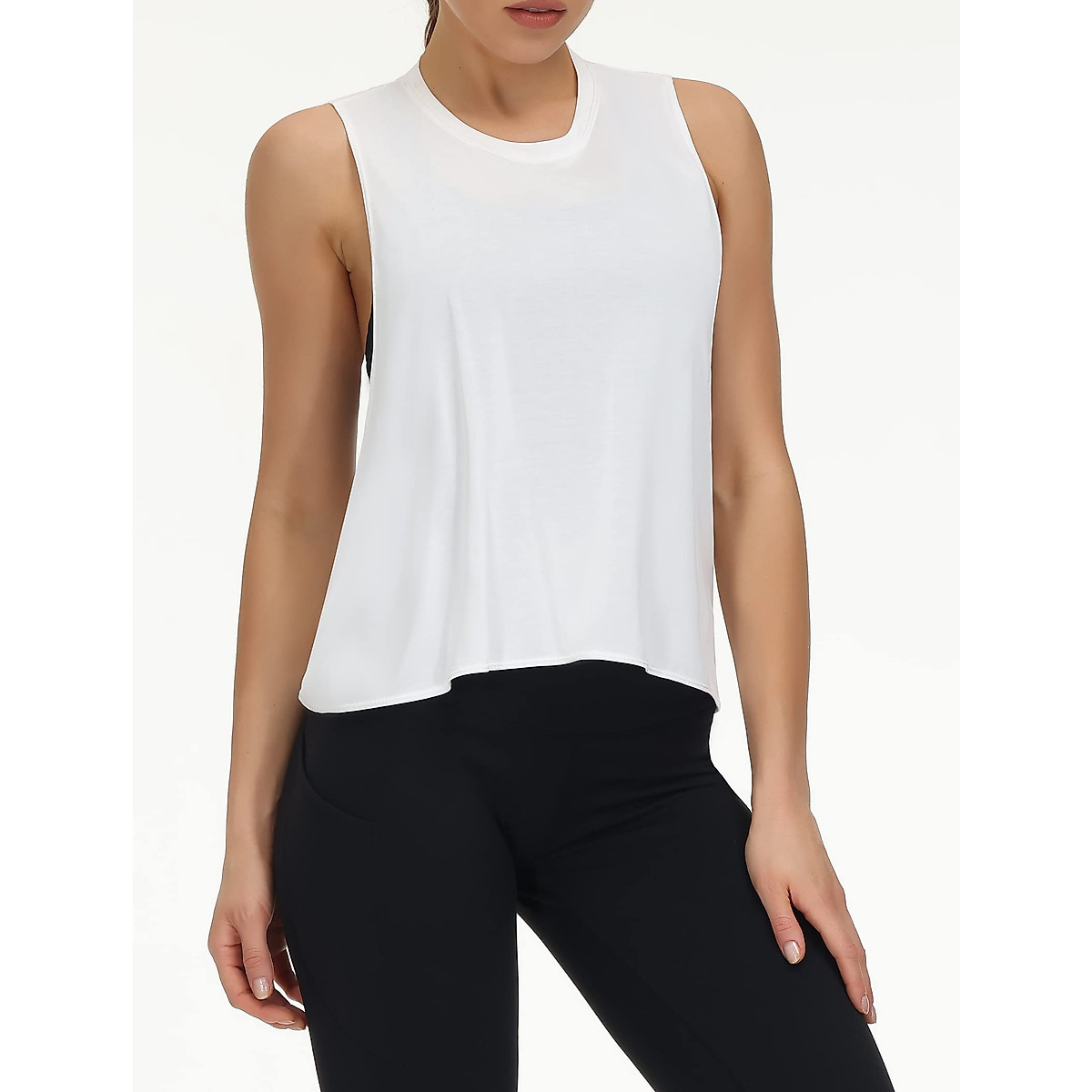 THE GYM PEOPLE Women's Open Cross Back Workout Tank Tops Loose Fit Sleeveless Yoga Running Shirts White