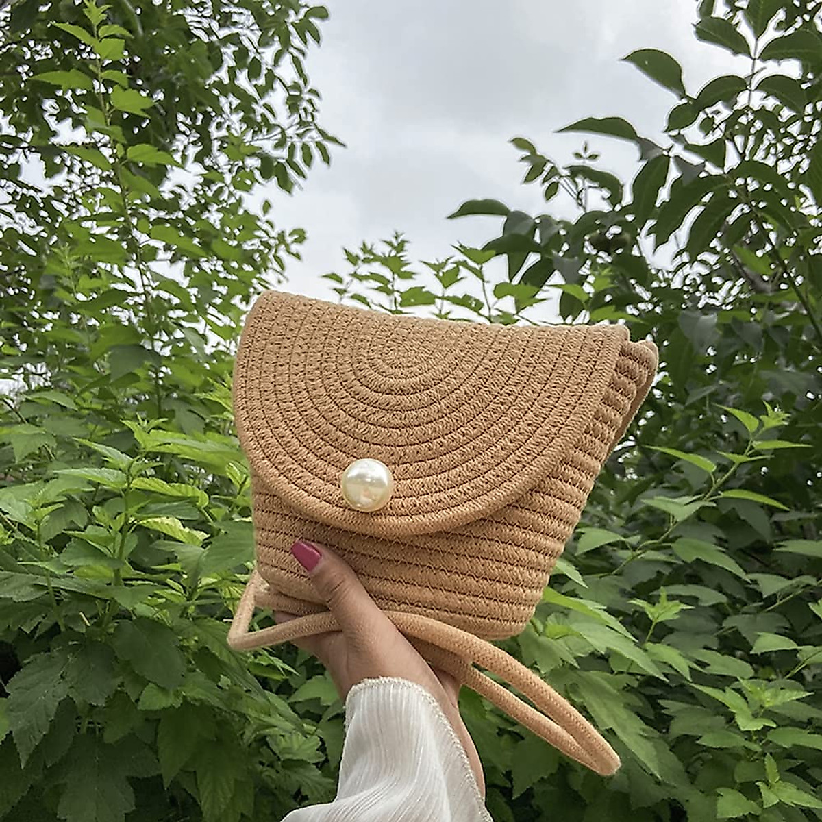 NIBD Straw Crossbody Bags for Women Mini Beach Bag, Woven Bucket Bag,Bohemian Summer Beach Basket Vacation Shoulder Bag (Brown)