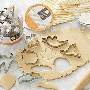 Wilton Halloween Metal Cookie Cutter Set, 18-Piece