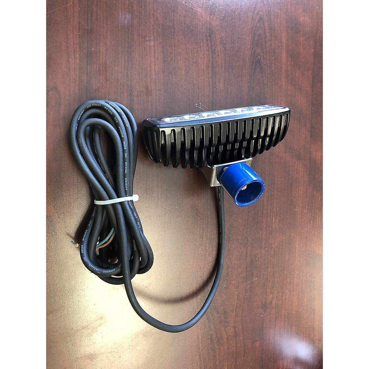 Boat Lights US Spreader Light with 3/4" PVC Attachment, Black