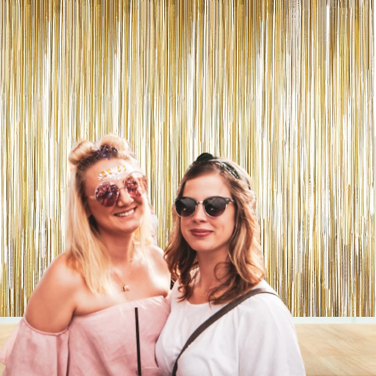 3 Packs Foil Curtain Backdrops Photo Booth Photography Curtains Door Fringe Curtains Backdrops for Birthday Wedding Christmas Disco Parties Decoration (Gold)