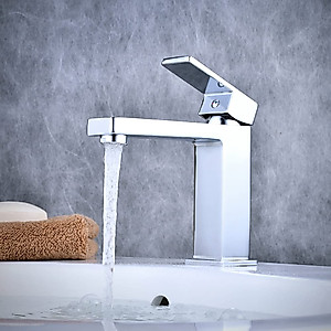 Single Hole Bathroom Faucet Chrome, NEWRAIN Single Handle Brass Sink Faucet Bathroom Single Hole with Pop Up Sink Drain Assembly and Water Faucet Supply Lines