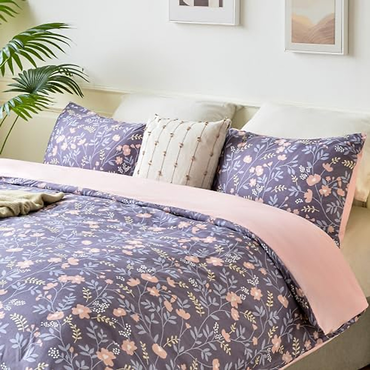 BOLINLIVING Floral Duvet Cover Queen Size 3 Pieces, Flower Duvet Cover with 2 Pillow Shams, Soft Floral Bedding Set Violet and Pink for All Season, Breathable, Zipper Closure…
