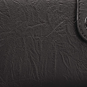 Fox Valley Traders B.AmiciTM Nancy RFID Leather Wallet with Wristlet