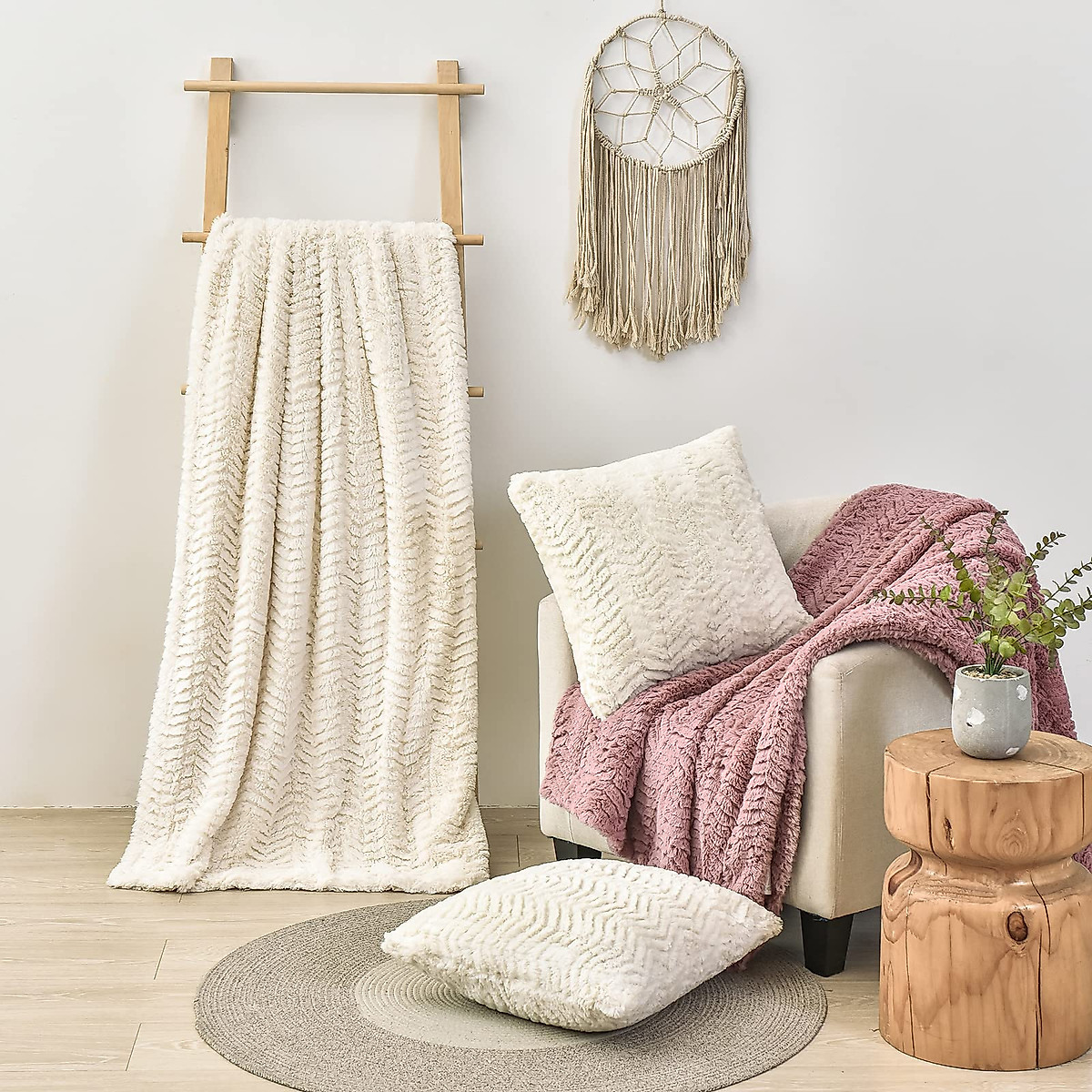 YUSOKI Luxury Faux Fur Throw Pillow Covers-18 x18,Set of 2-Boho Furry Fuzzy Fluffy Cozy Pillow Cases for Sofa Couch Bedroom Without Insert(Ivory,18"x18")