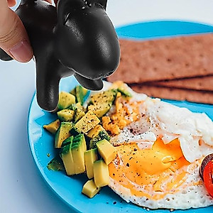 UPKOCH 2pcs Dog Salt and Pepper Shaker Set Cute Ceramic Dog Figurine Spices Jars Condiment Pots Seasoning Container Novelty Puppy Kitchen Accessories for Dog Lover