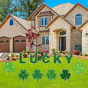 Whaline 11Pcs St. Patrick's Day Yard Signs with 22Pcs Stakes Glitter LUCKY Green Clover Lawn Sign for Indoor Outdoor Home Lawn Decorations Holiday Anniversary Ornaments Party Supplies