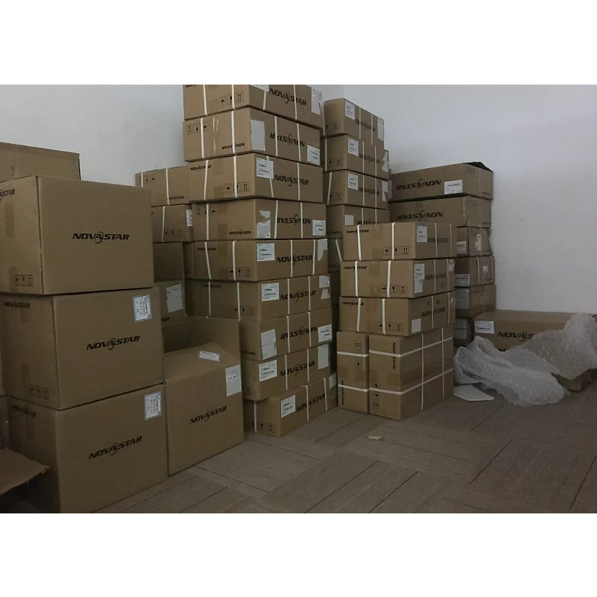 Novastar VX600 Video Processor All-in-1 LED Controller,Fast DHLexpress delivery time about5-6days