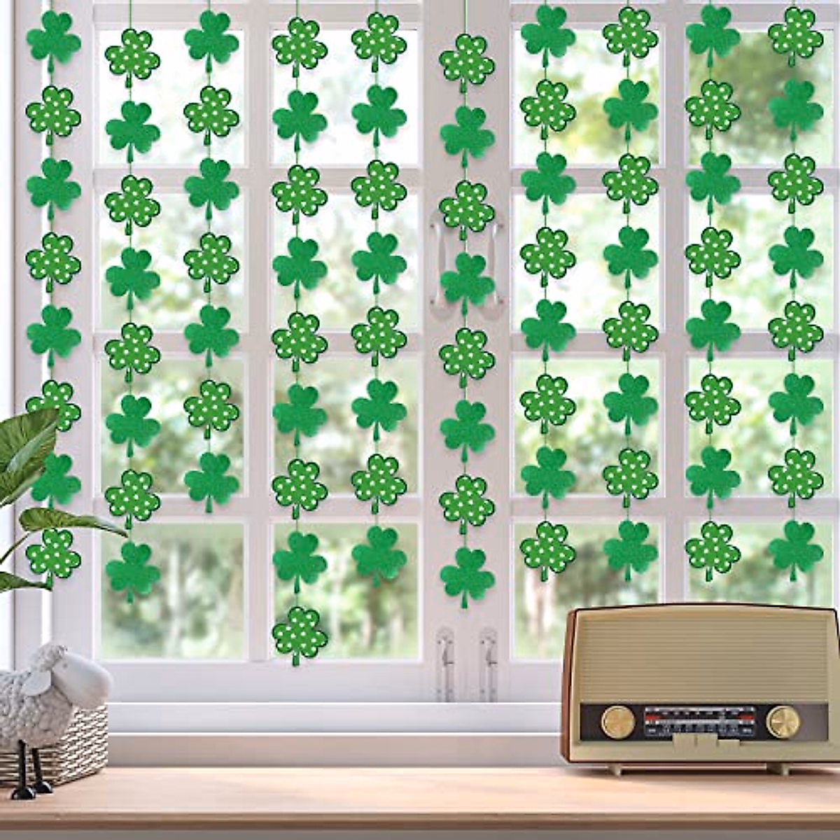 4 Pack St. Patrick's Day Garland 13ft Glitter Shamrock Hanging Garland Double Sided Green Lucky Clover Banner Spring Irish Streamer Saint Patrick's Day Decorations Hanging Ornaments Party Supplies