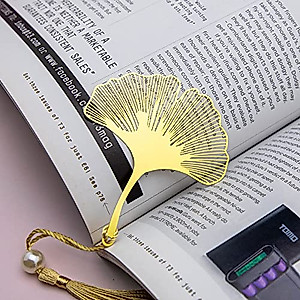 Micro Traders 3PCS Leaf Bookmarks Classical Vintage Hollow Metal Bookmarks with Tassel Retro Elegant Book Page Marks for Friends Family Classmates Reading Supplies Gold (318_CR)