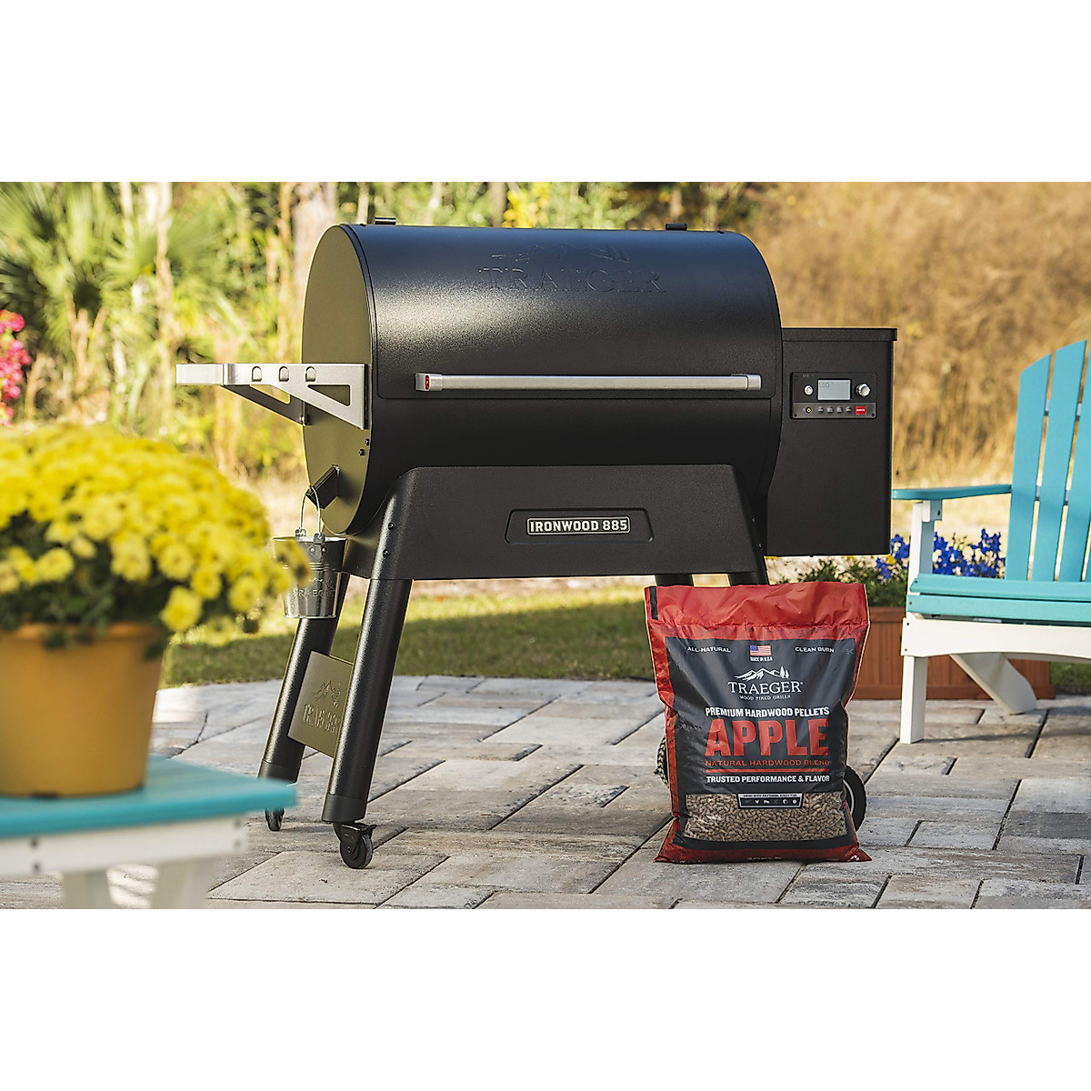 Traeger Grills Apple 100% All-Natural Wood Pellets for Smokers and Pellet Grills, BBQ, Bake, Roast, and Grill, 20 lb. Bag