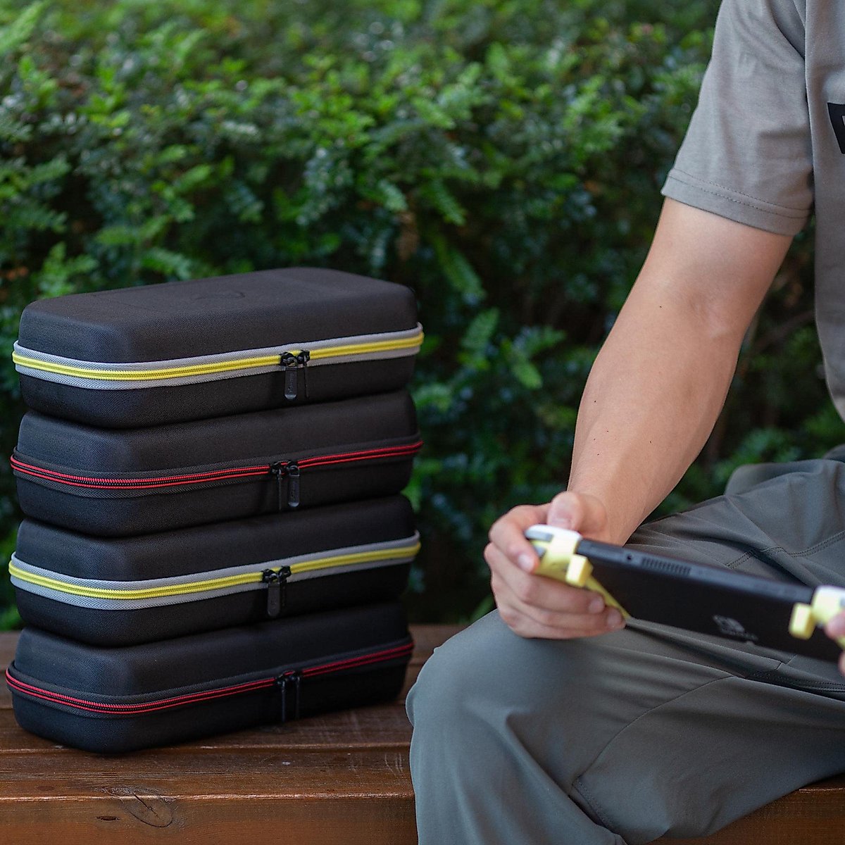 ButterFox Carrying Case for Hori Split Pad Compact, 20 Game Slot Holders (18 Physical + 2 digital), Compatible with Both Regular Switch and Swith OLED - Black