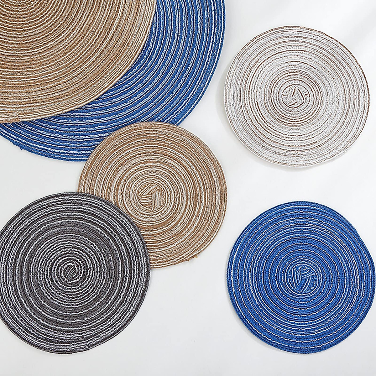 Round Dinner Table Centerpiece Placemats Washable Woven Vinyl Placemats for Dining Table Easy to Clean Plastic Placemats Dark Place Mats