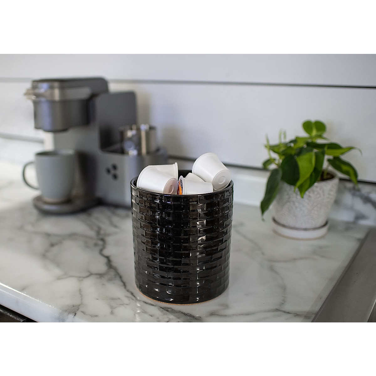 Elanze Designs Embossed Subway Tile Ceramic Stoneware Cork Bottom Kitchen K Cup Holder, Red