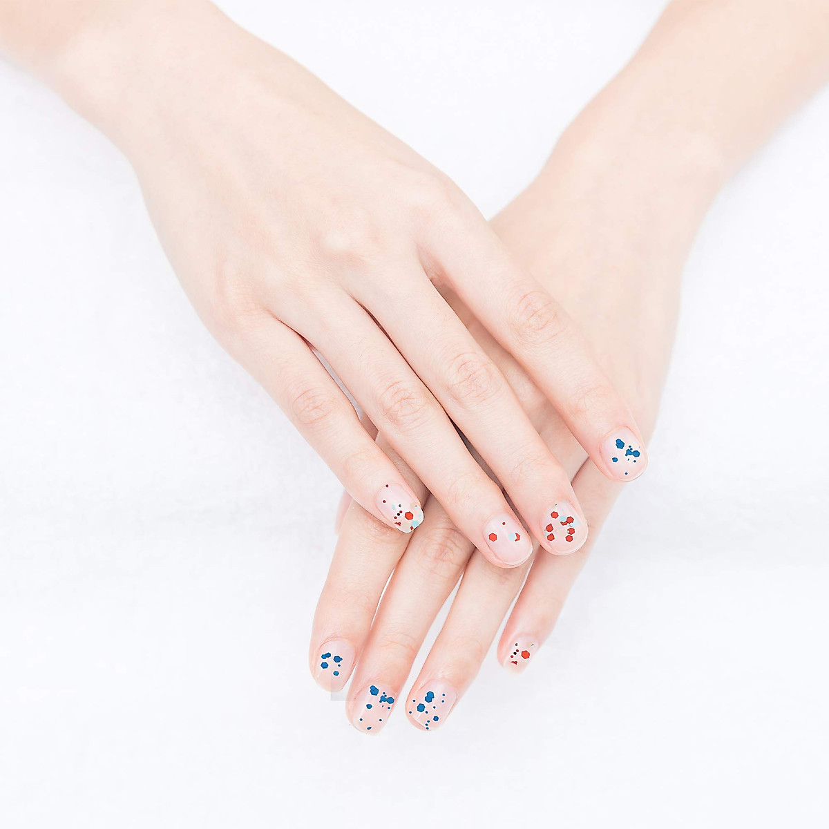 18 Boxes Holographic Cosmetic Festival Chunky Glitters Sequins, Nail Sequins Iridescent Flakes, Cosmetic Paillette Ultra-Thin Tips, for Body Face Hair Make Up Nail Art Mixed Color Glitter