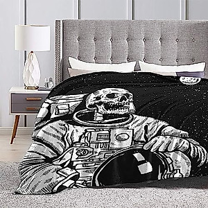 Laridaorio Halloween Throw Blanket, 50"×60“ Skull Fleece Blanket for Men, Women and Kids - Super Soft Lightweight Warm Plush Astronaut Blanket Throw Decor for Bed Sofa Couch