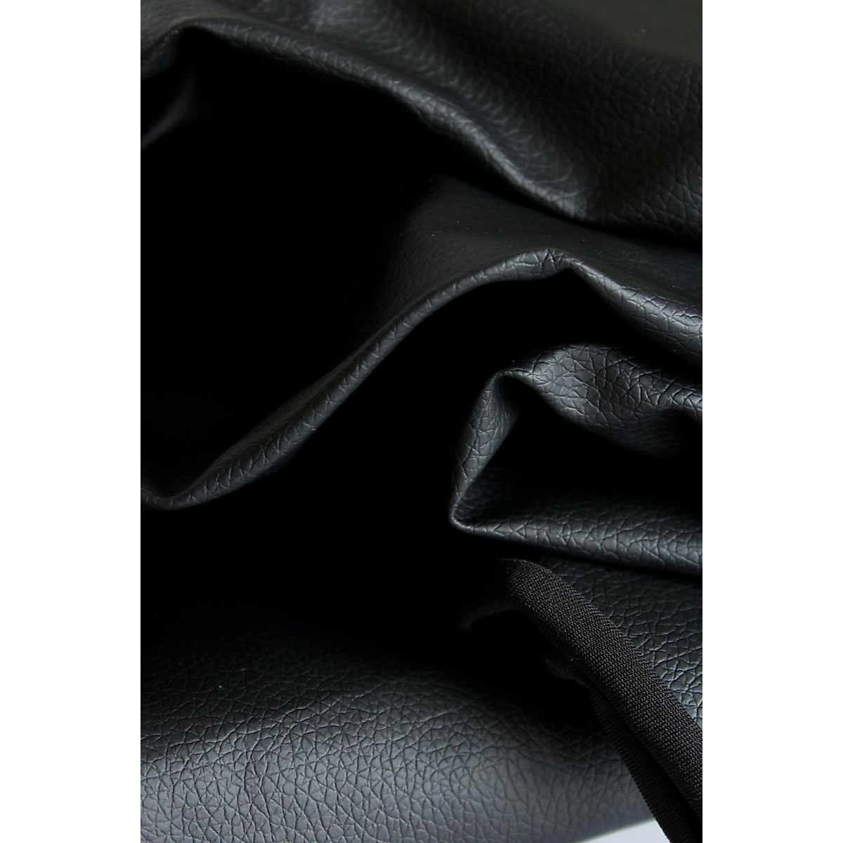 Sophi & Co. Vegan Lash Bed Cover - Wipeable, Reusable and Waterproof Fitted Linen, Excellent Spa Salon Massage Table Linen, Vegan Leather Spa Bed Topper, 1 Count (6ft, Black)