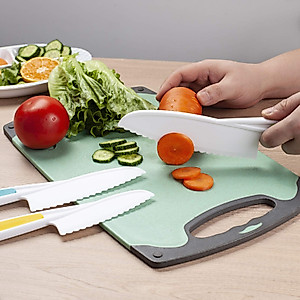 MOTYAWN 8 Pieces Kids Plastic Nylon Cooking Knife Set, Safe Knives for Bread Without BPA,Children's Safe Cooking Chef Nylon Knives for Cooking and Cutting Fruits, Veggies & Cake