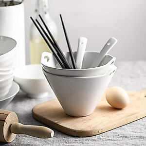 DOWAN Ramen Bowls Set of 2, Japanese Noodle Bowls with Chopsticks and Spoons, 20 Ounce Deep Pho Bowls, White Kitchen Bowls for Ramen, Soup, Dishwasher & Microwave