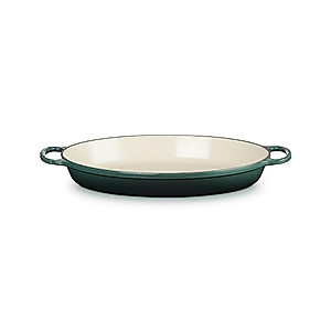 Le Creuset Enameled Cast Iron Signature Oval Baker, 3 qt., Artichaut
