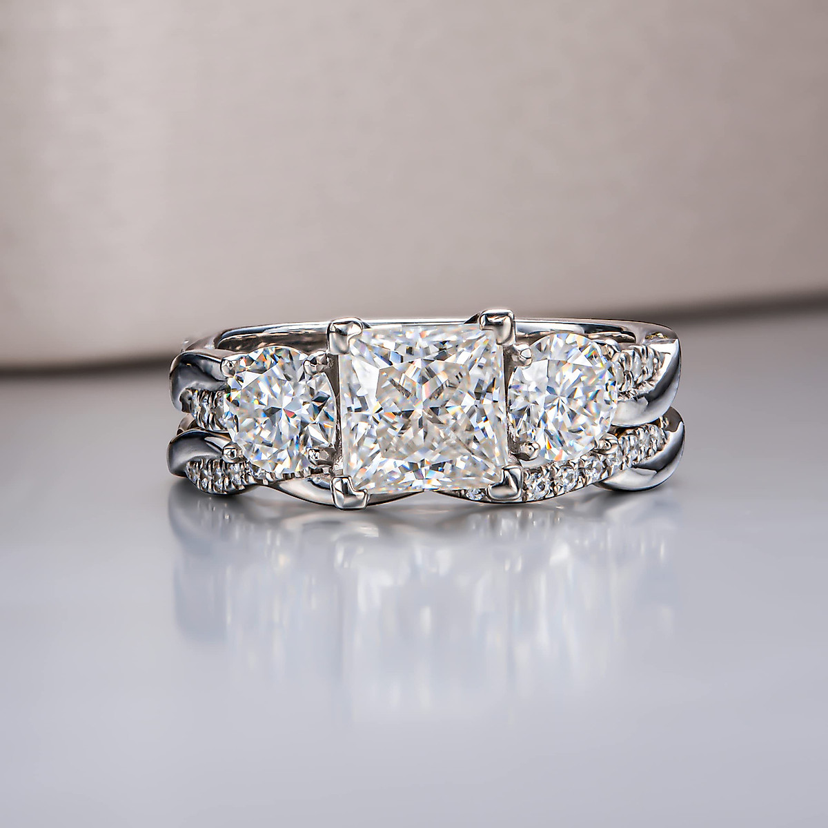 CannyCat 3-Stone Princess Cut Moissanite Wedding Ring Sets for Women Infinity 3.25 carat(ctw) Radiant Moissanite Rings Bridal Set D color Moissanite Diamond Anniversary Engagement Ring Set (size-8.5)