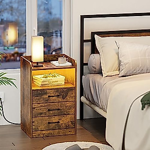 SUPERJARE Nightstand with Charging Station, Night Stand with Drawers, Bed Side Table, End Table with USB Ports and Outlets, Bedside Table for Bedroom, Living Room, Rustic Brown